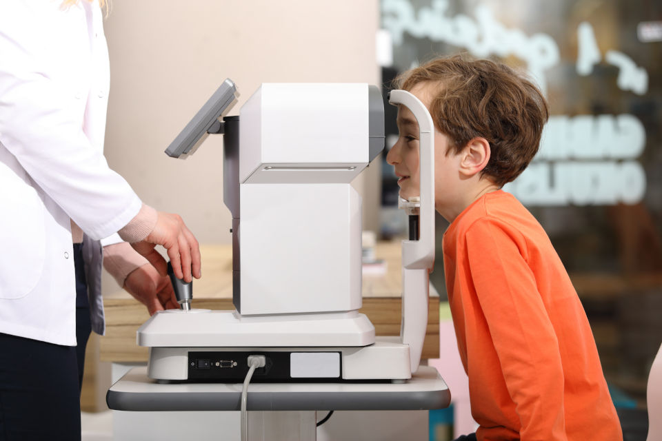 Skijaskopija – Kada je potrebno širenje zjenica? | Optometrija.net